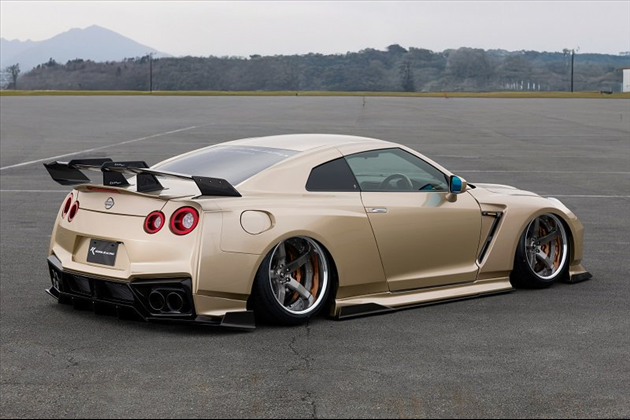 R35 GT-R Kuhl Racing 35R-MY24 EDITION WIDE BODY エアロキット BASIC SET＜8PIECES＞ / 品揃え多数のエアロパーツ専門通販ならエアツケ！